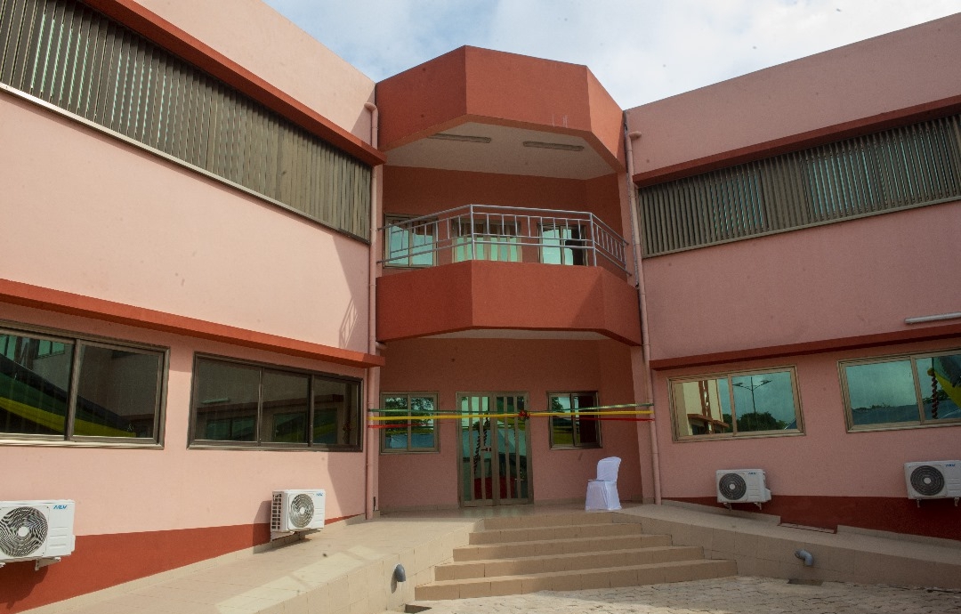 Lokossa : L'ENSET renforcée d'infrastructures administratives et ...